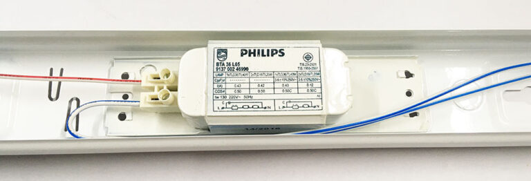 MARKPRO LIGHTING | Philips TMS012 Batten T8 36W (123cm.)