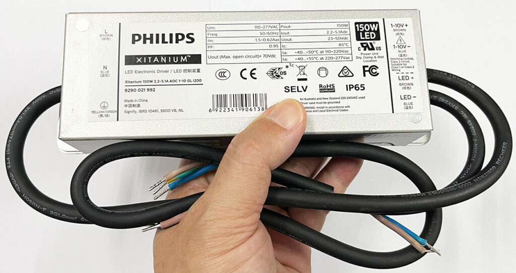MARKPRO LIGHTING | Philips LED driver Xitanium 150W 2.2-5.1A 23-50VDC